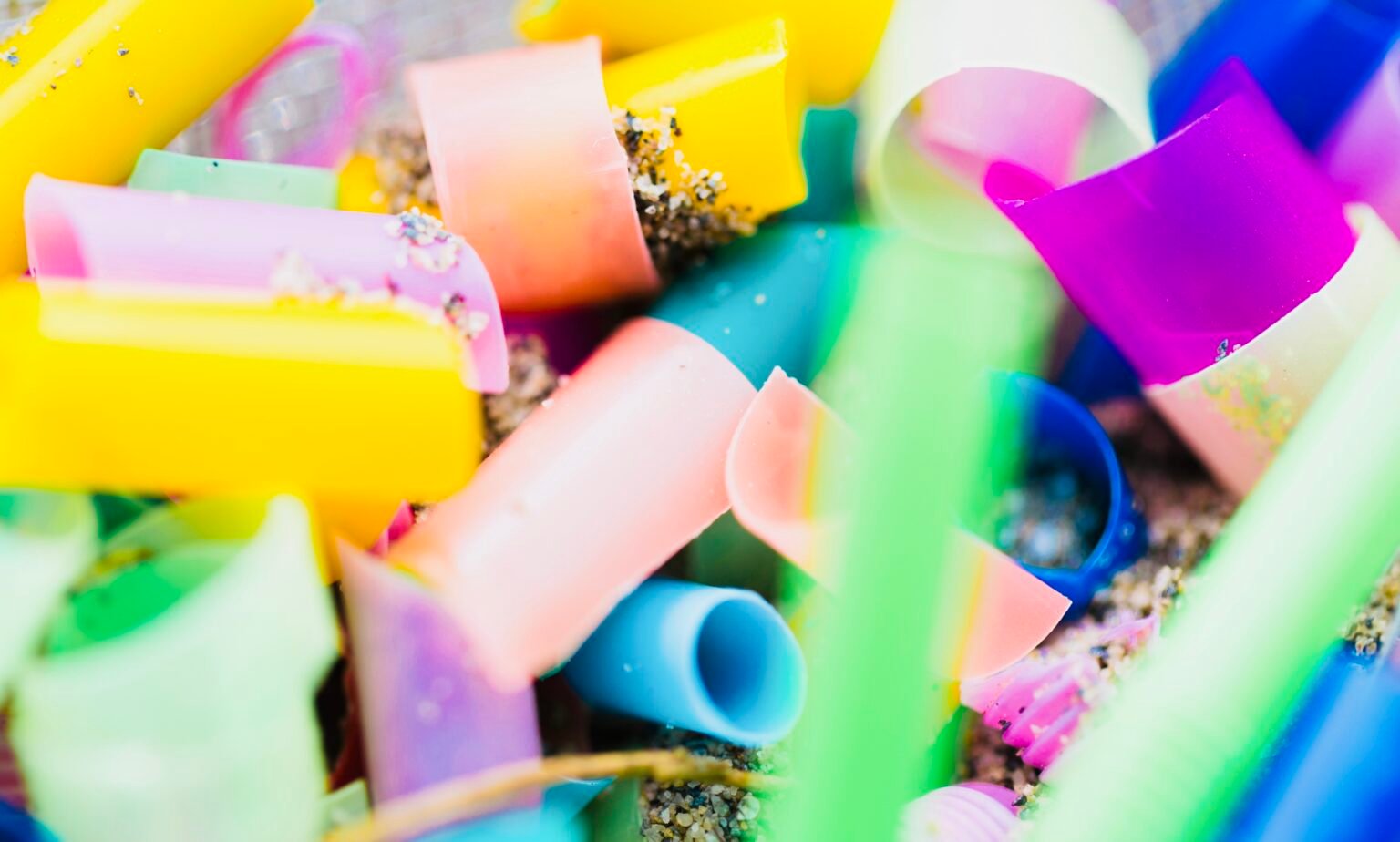 Can You Spray Paint Pool Noodles | Spray Painter Guide