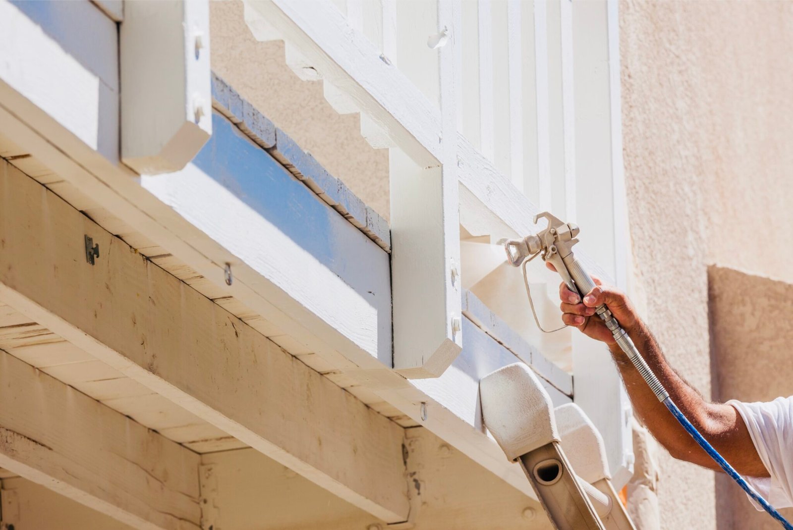 Pros And Cons Of Spray Painting A House | Spray Painter Guide
